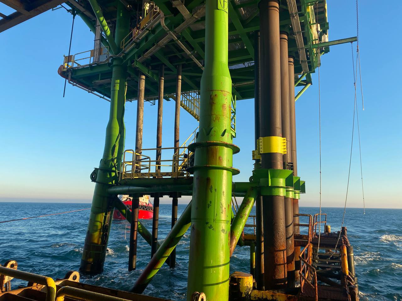 MWS for for the location move of the jack-up rig GSP Saturn from base ...